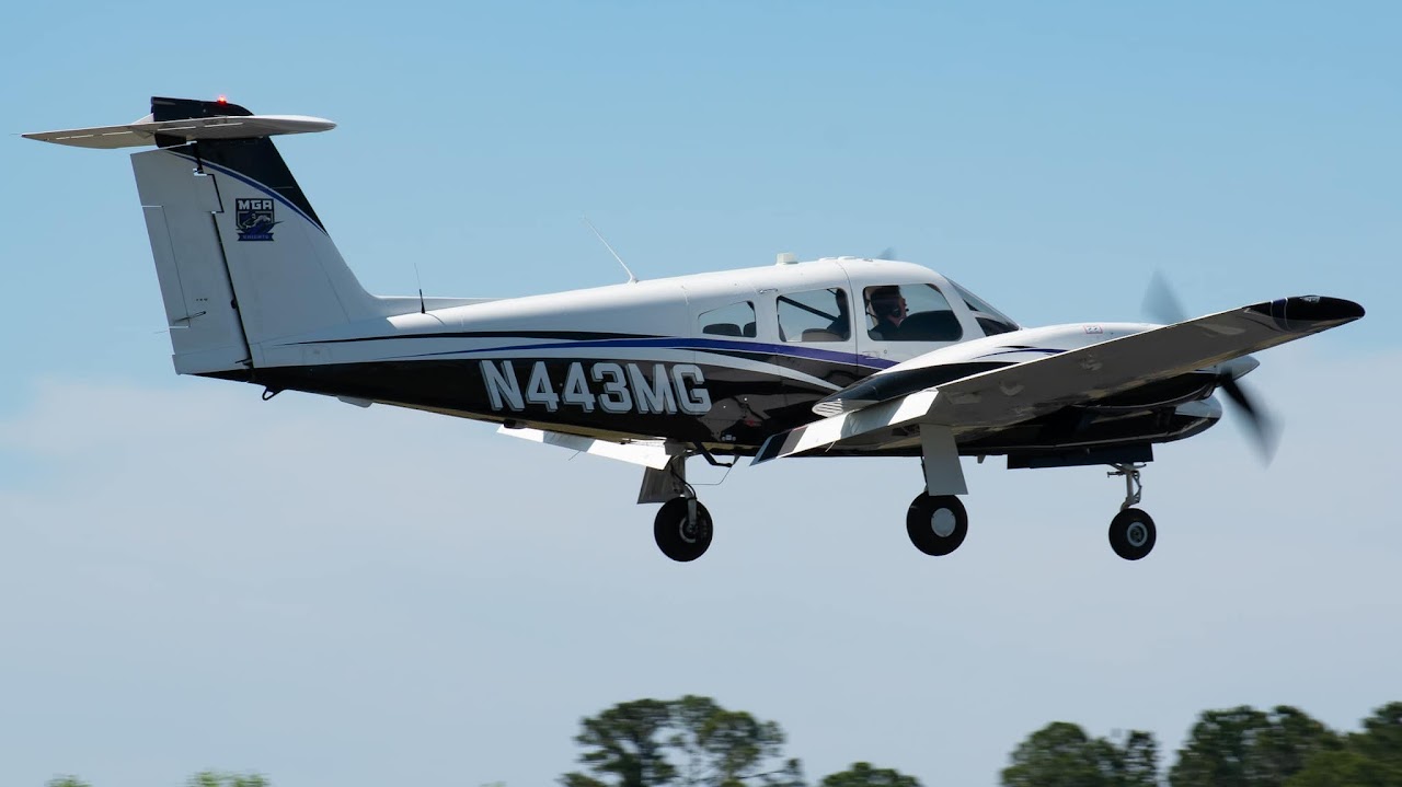 Piper PA-44-180 Seminole: Middle Georgia State University